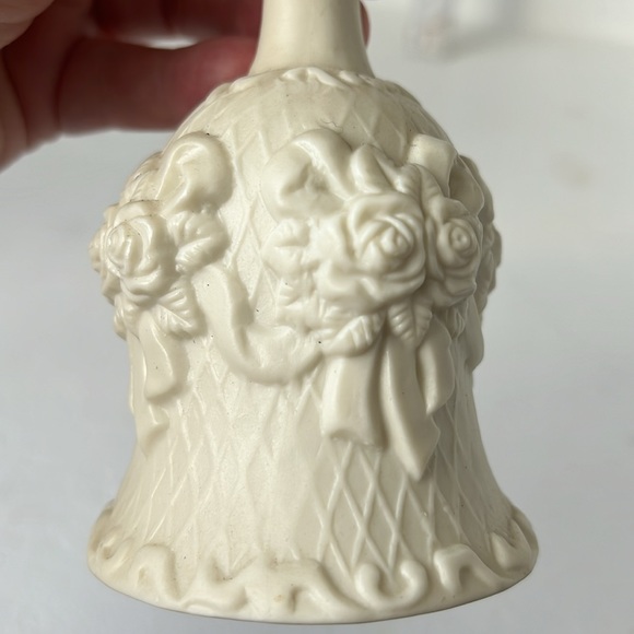 Accents | Vtg Collectible Bell With Roses Ribbons | Poshmark